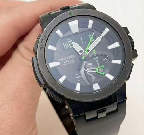 Мужские наручные часы casio prw 7000