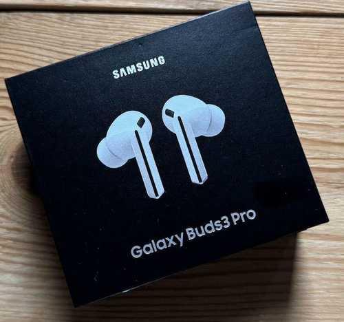 Samsung galaxy buds 3 pro white