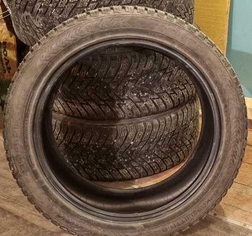 Nokian Tyres Hakkapeliitta 8 245/45 R18