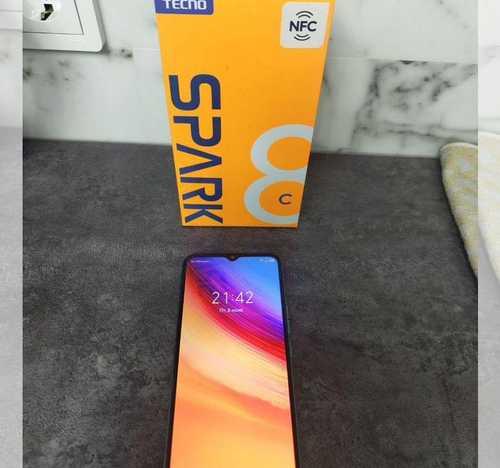 Tecno Spark 8C, 4/64 ГБ