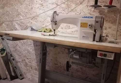 Промышленная швейная машинка jack