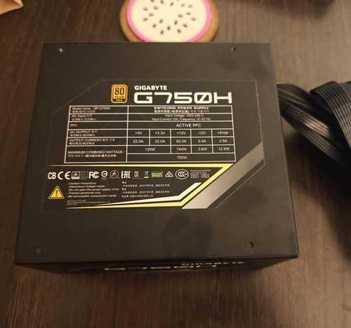 Блок питания Gigabyte GP-G750H 750W ATX Gold