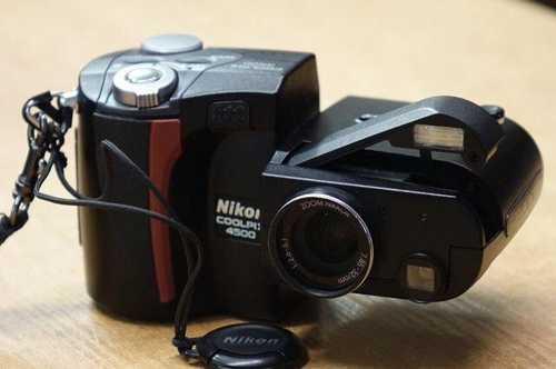Цифровая винтажная камера Nikon CoolPix 4500