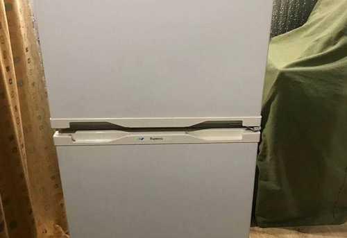 Холодильник двухкамерный бирюса 145см