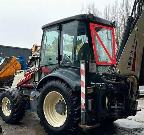 Стекло заднее верхние для Terex 820/825/860