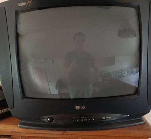Телевизор LG CF-20D70K