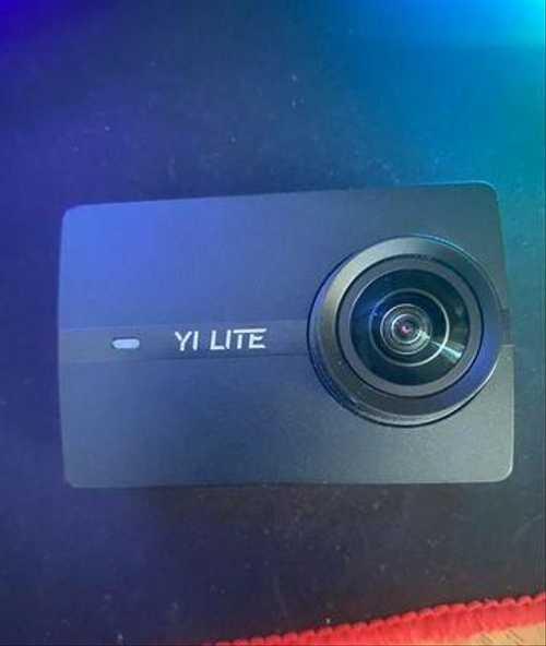 Экшн-камера YI Lite Action