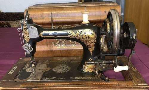 Старинная швейная машина The Kohler
