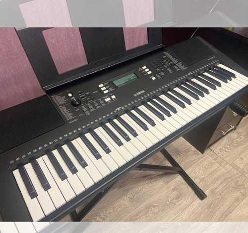 Синтезатор Yamaha PSR e373