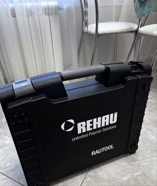 Rehau Rautool M1 пресс инструмент