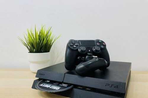 PS4 500gb 2 геймпада + 3 игры