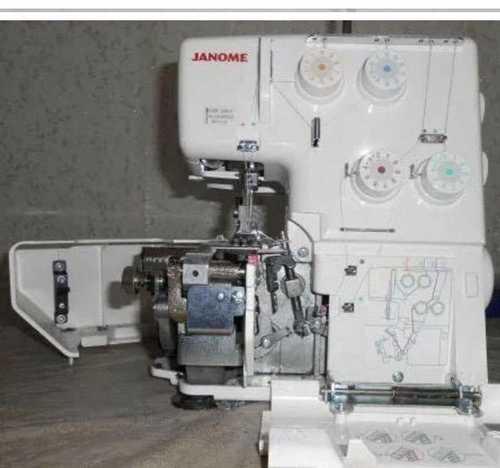 Оверлок janome 205d