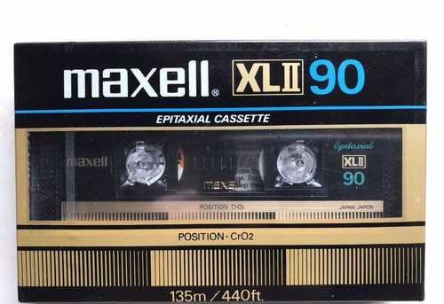 Аудиокассеты в упаковке Maxell, TDK, Sony
