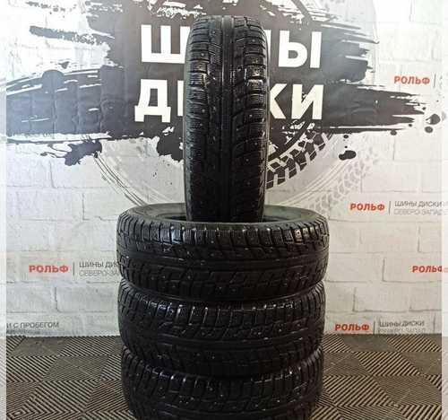 Kumho I'Zen KW22 215/65 R16 98T