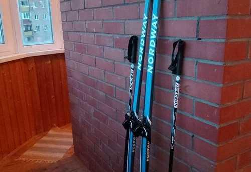 Комплект беговых лыж с палками и ботинками Nordway