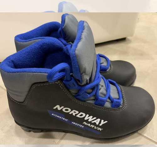 Детские лыжные ботинки Nordway 33р