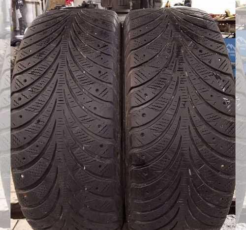 Goodyear UltraGrip Extreme 215/55 R17 94T