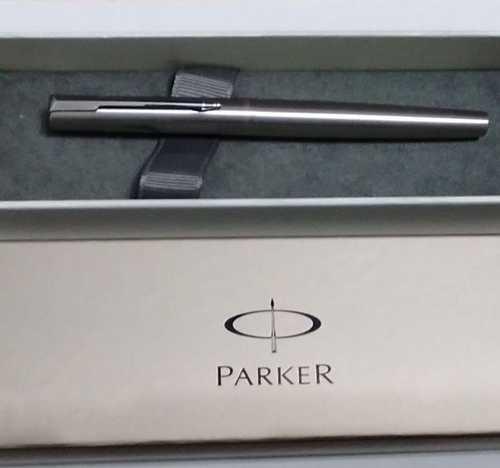 Перьевая ручка parker