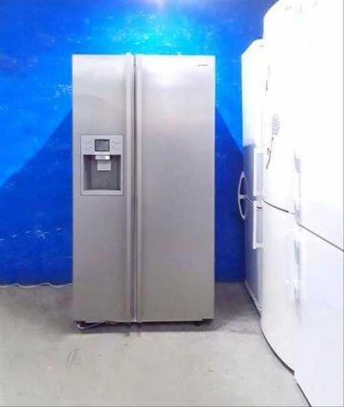 Холодильник side by side металлик Smeg со льдом