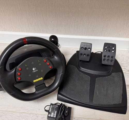 Игровой руль Logitech momo Racing Force