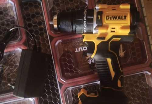 Аккумуляторная дрель "dewalt dcd800"