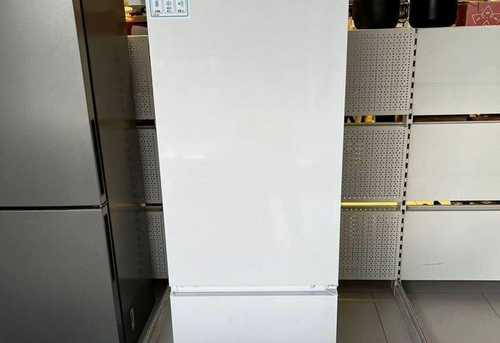 Встраиваемый двухкамерный холодильник Graude IKG