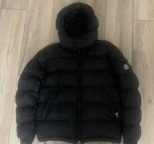 Пуховик moncler