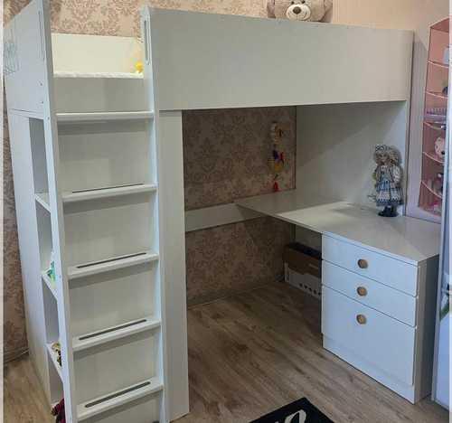 Готовый комплекс мебели для школьника