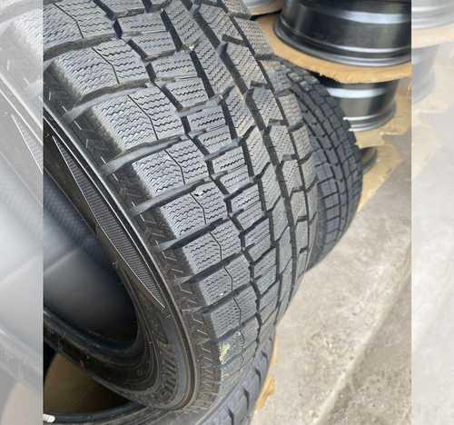 Dunlop Winter Maxx 225/55 R17