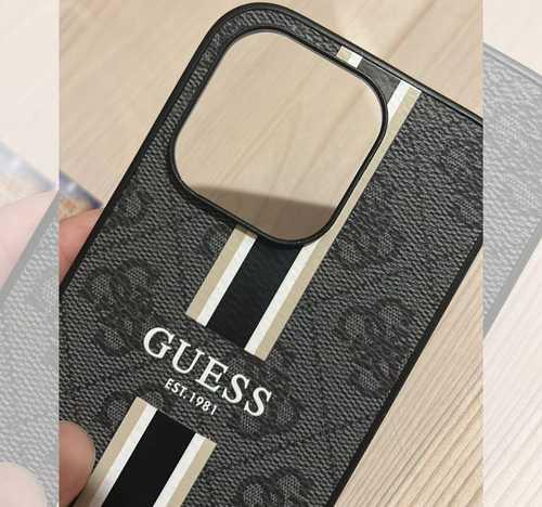 Чехол на iPhone 14 pro guess