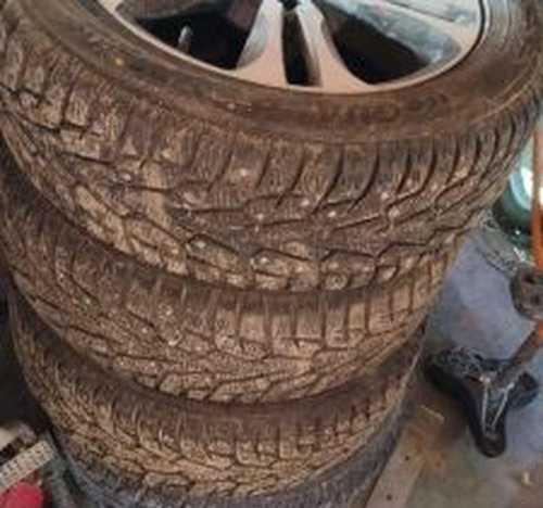 Комплект зимних колес Yokohama 205/55 R16