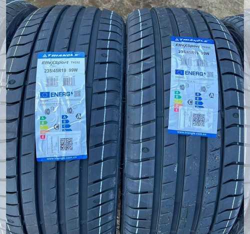 Triangle EffeXSport TH202 215/50 R17 95Y