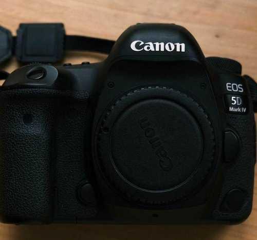 Фотоаппарат Canon eos 5D mark iv body