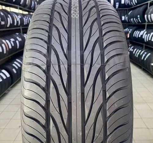 Maxxis MA-Z4S Victra 225/40 R18 92W