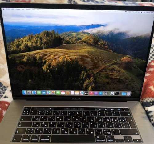 Apple macbook pro 16 2019 i7 16gb 512gb