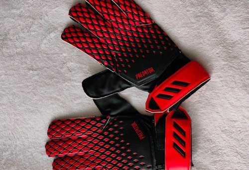 Перчатки вратарские adidas Predator