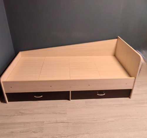 Кровать односпальная 80х190