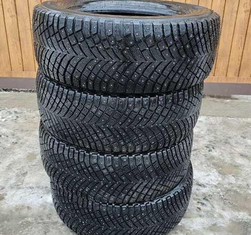 Michelin X-Ice North 4 SUV 285/60 R18