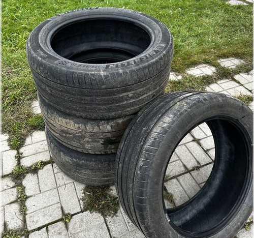 Michelin Pilot Sport 275/45 R20