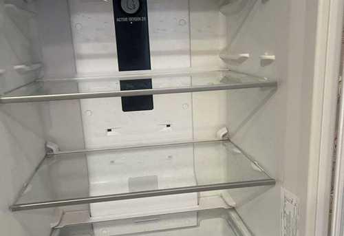 Холодильник хотпоинт Аристон