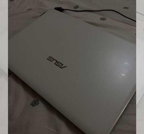 Ноутбук asus f401u