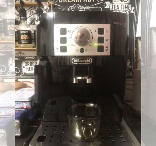 Кофемашина delonghi magnifica s