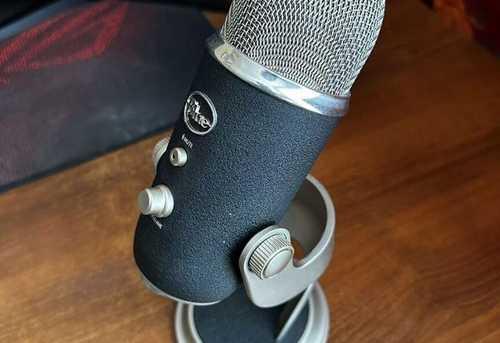 Микрофон студийный Blue Yeti Pro