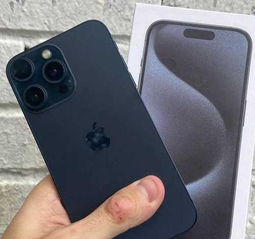 iPhone Xr в корпусе 15 Про 256гб Синий