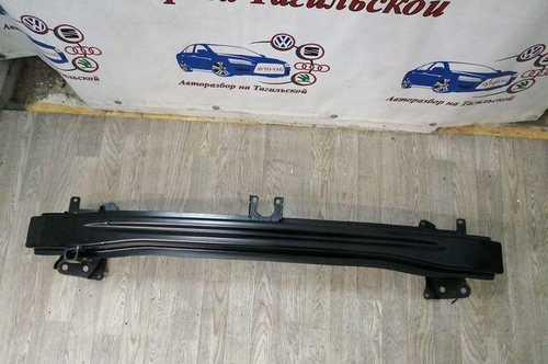 Усилитель переднего бампера VW Jetta 5 1K5807109a