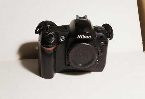 Фотоаппарат Nikon D70s