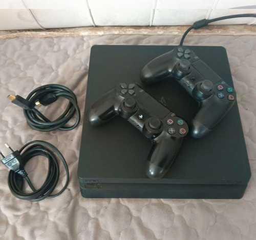 Sony playstation 4 slim