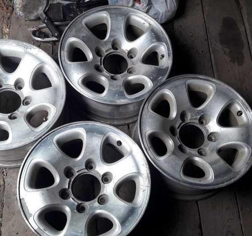Диски r15 6/139.7 enkei