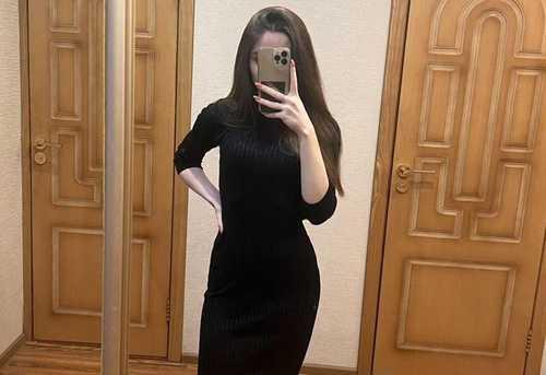 Чёрное платье с блёстками