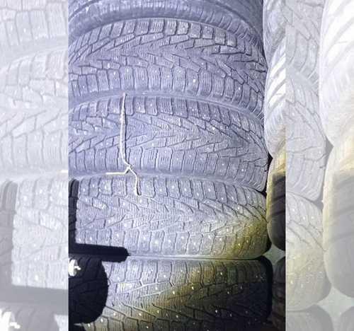 Nokian Tyres Hakkapeliitta 7 SUV 215/70 R16 100T